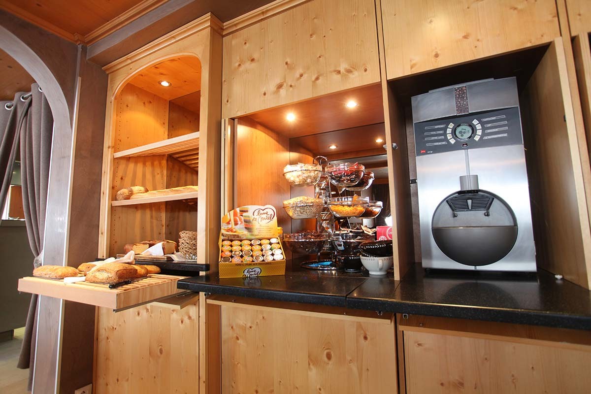 Hôtel Macchi & Spa – Châtel – Chambre avec Dîner à partir de 121€