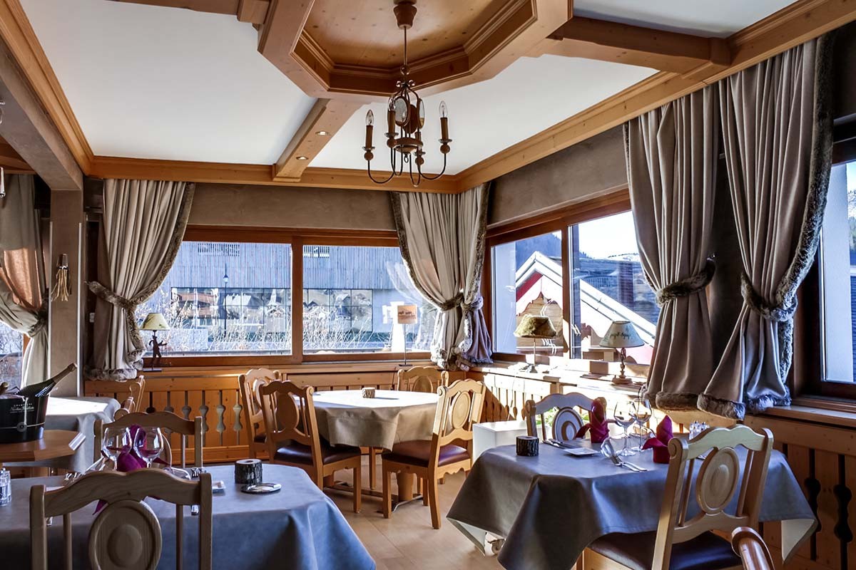Hôtel Macchi & Spa – Châtel – Chambre avec Dîner à partir de 121€