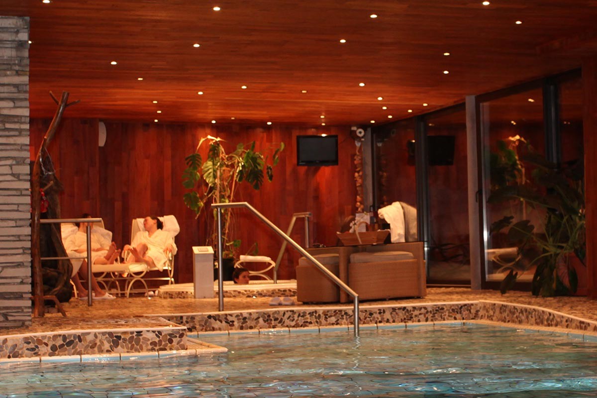 Hôtel Macchi & Spa – Châtel – Chambre avec Dîner à partir de 121€